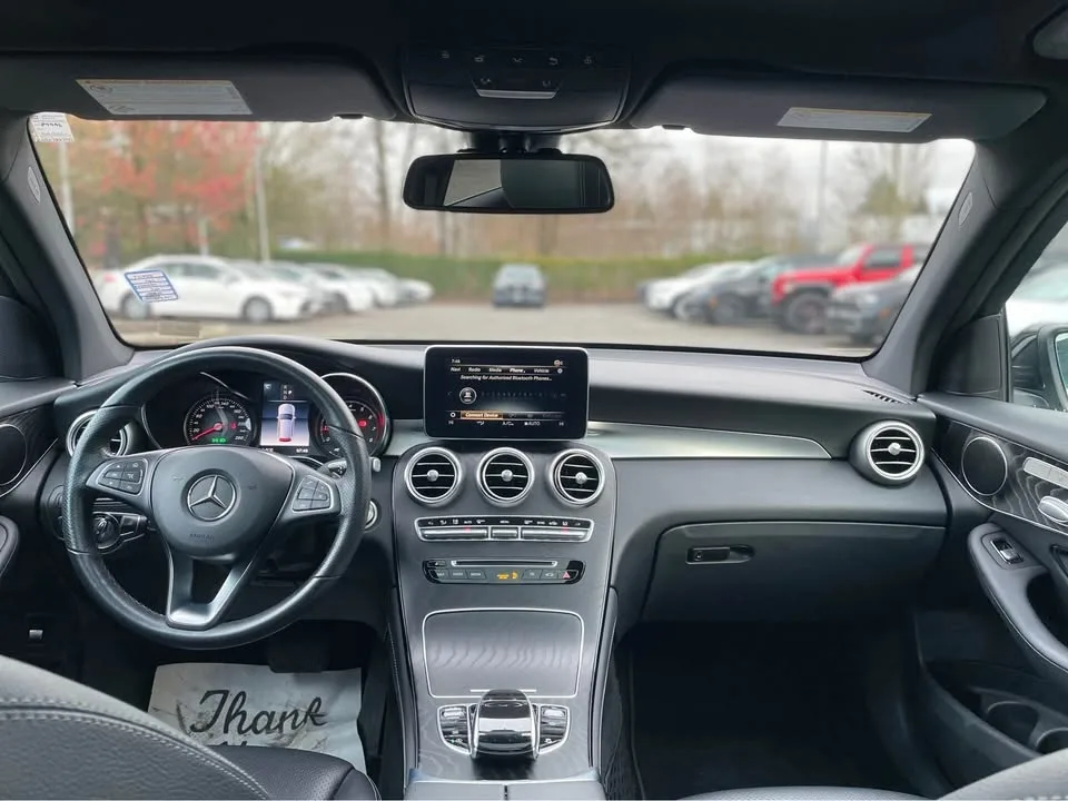 2019 Mercedes-Benz GLC 300 | Karrot