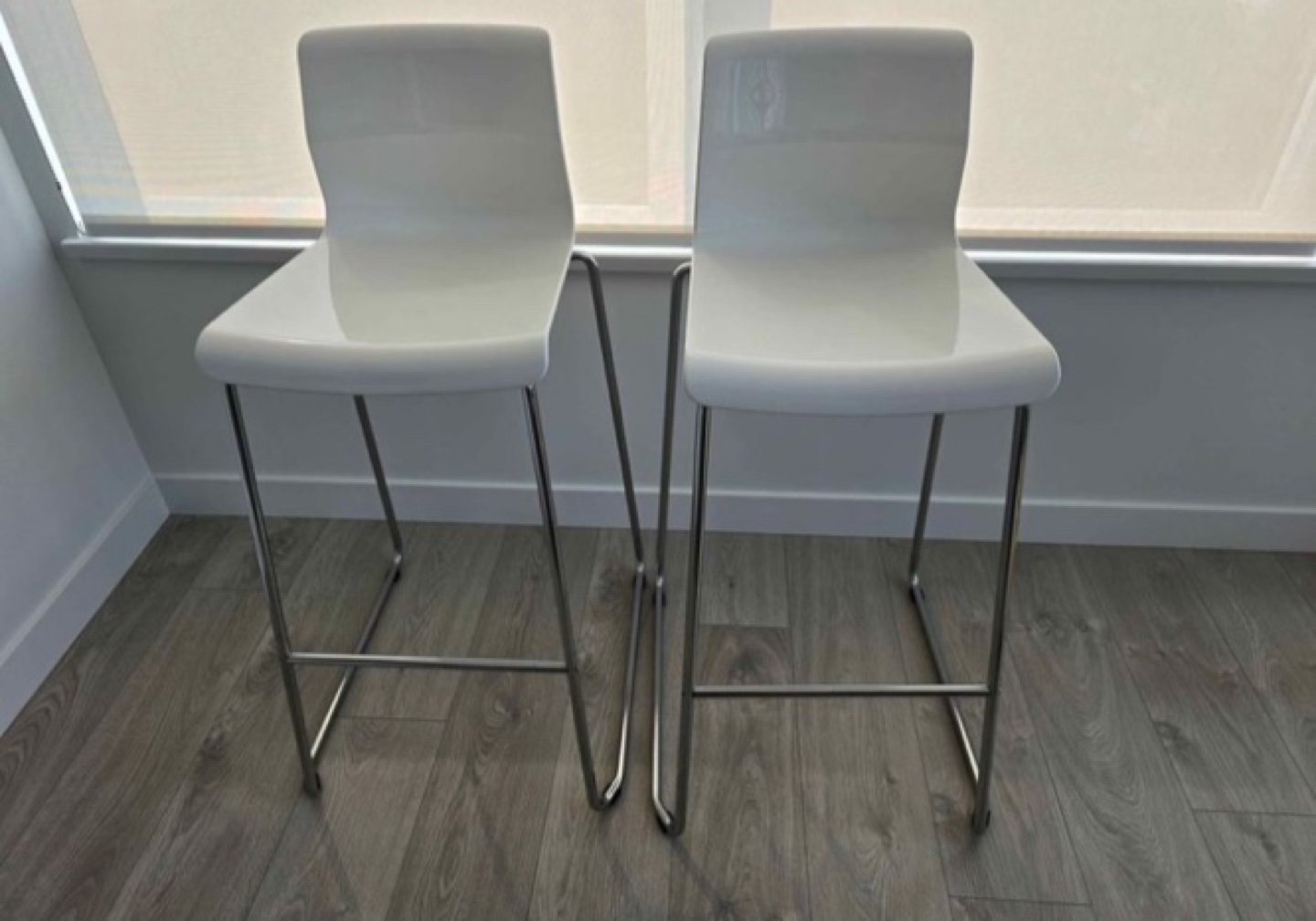2 IKEA Glenn Bar Stools Karrot
