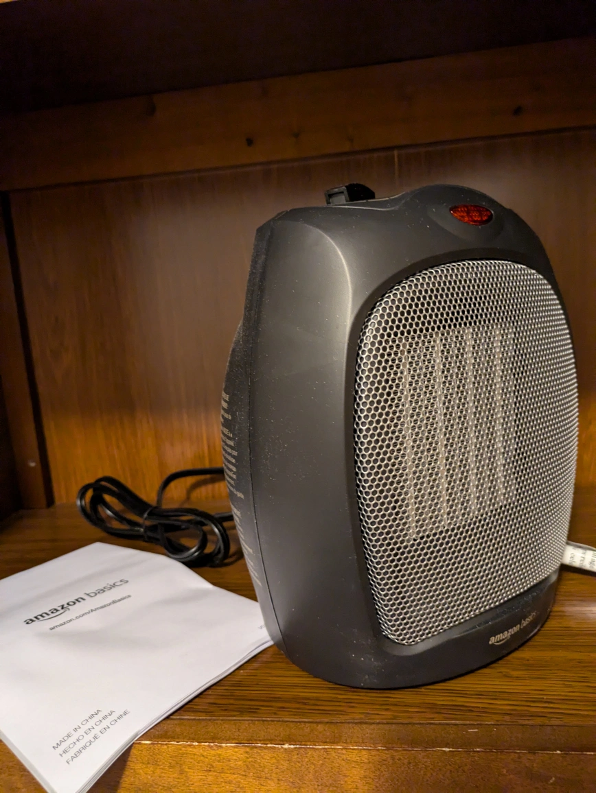 Amazon Basics 1500W Ceramic Personal Heater Thermostat | Karrot