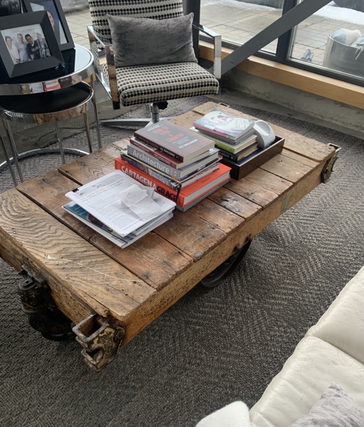 Used coffee tables for sale store