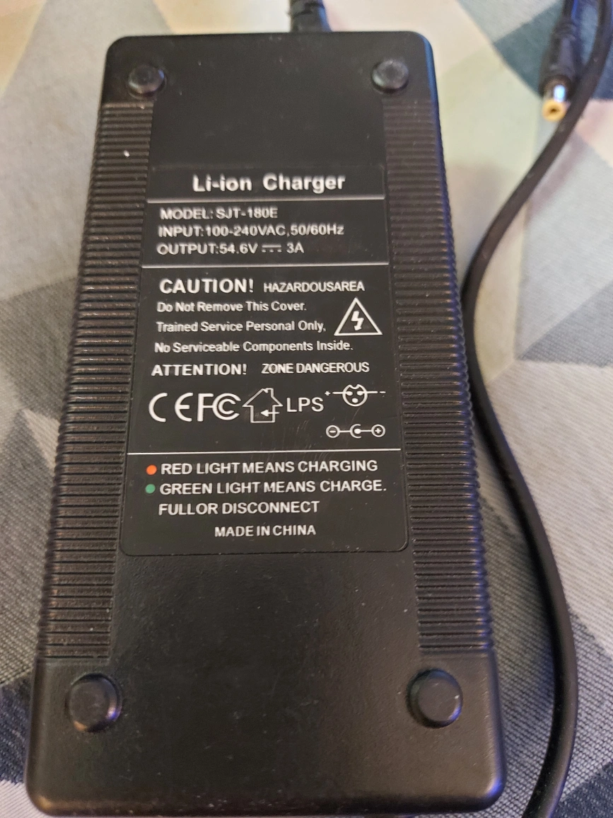 Li-ion Battery Charger 54.6V 3A | Karrot