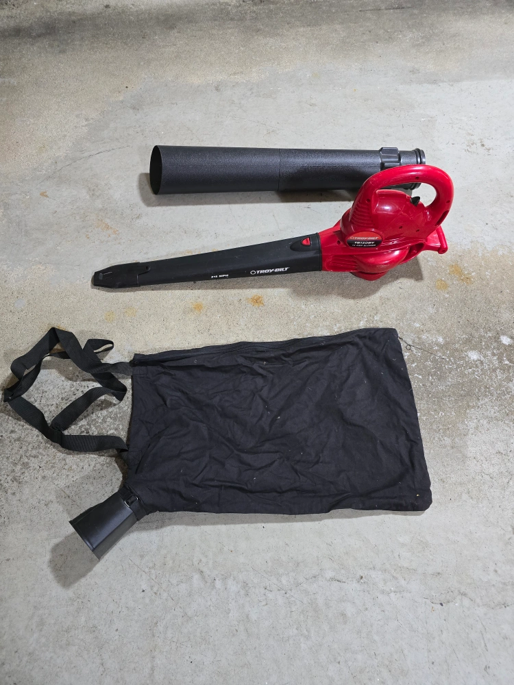 Troy-Bilt TB120BV 12 Amp Blower with Attachments | Karrot