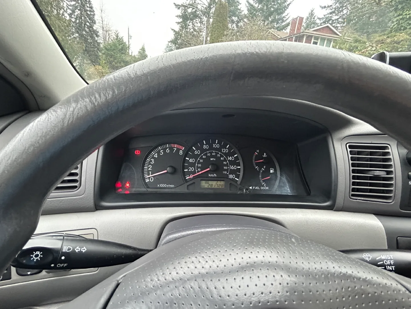 Toyota Corolla CE - Silver - Automatic Transmission | Karrot