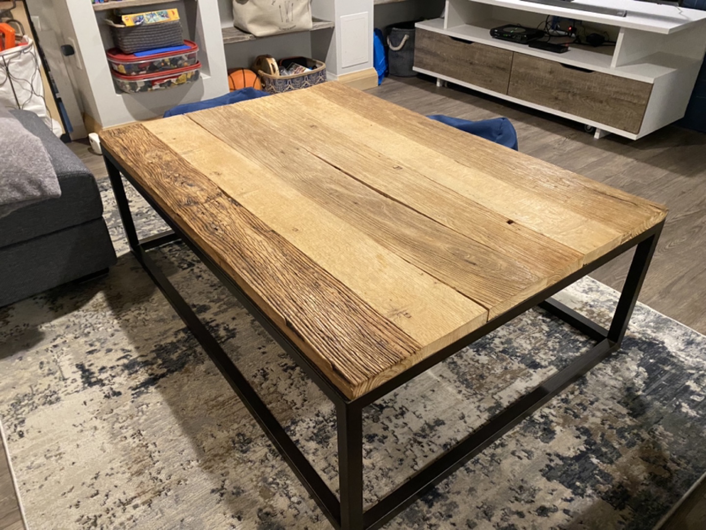 Buy and sell used coffee table in Toronto Karrot
