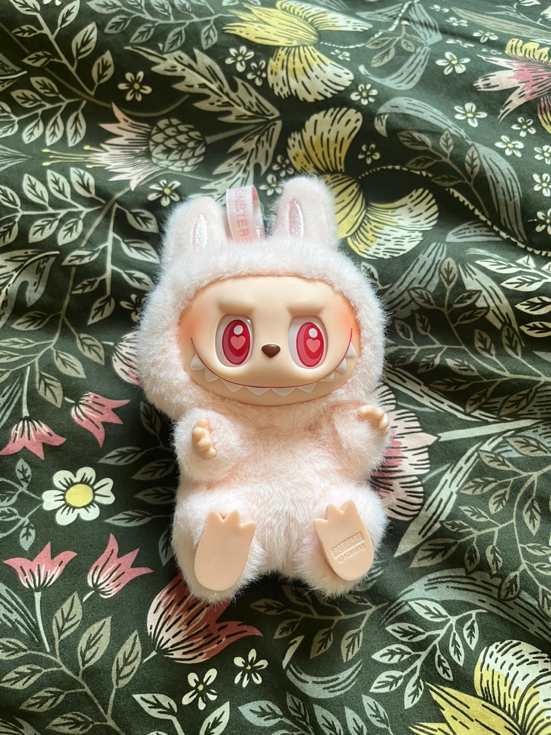 Pink Heart Eyed Labubu | Karrot
