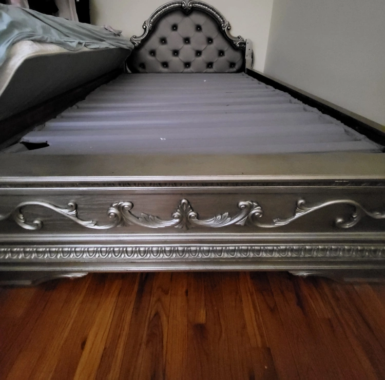 Queen Size Silver Metal Frame Bed- acme Northville tufted | Karrot