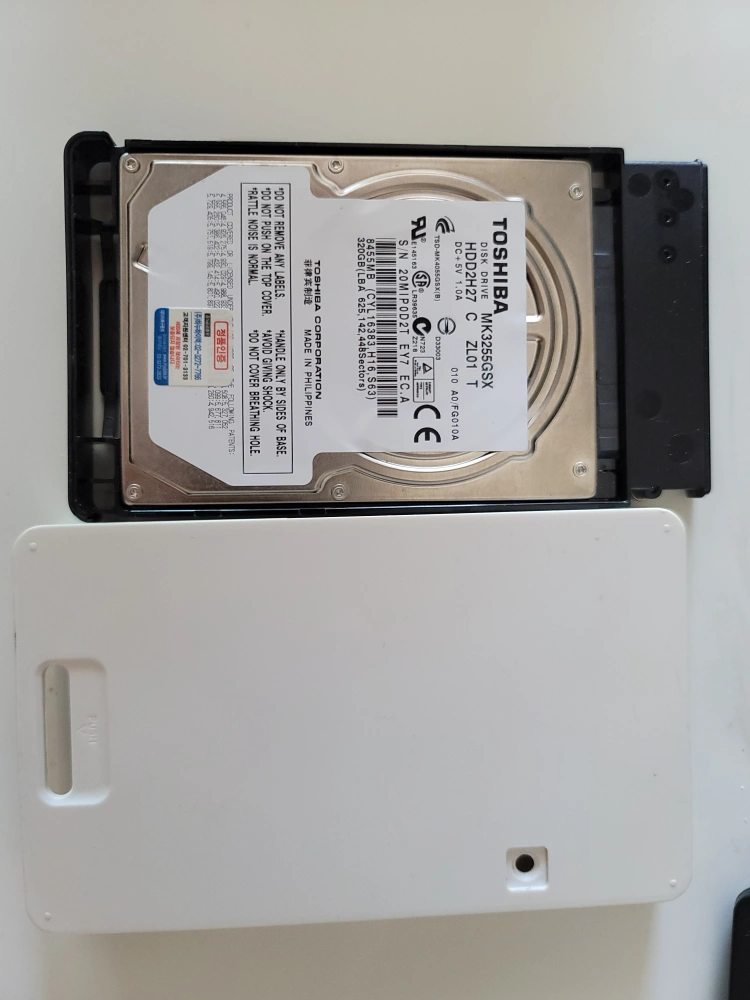 iPTime External Hard Drive Enclosure with 2.5 " Toshiba 320G. | Karrot