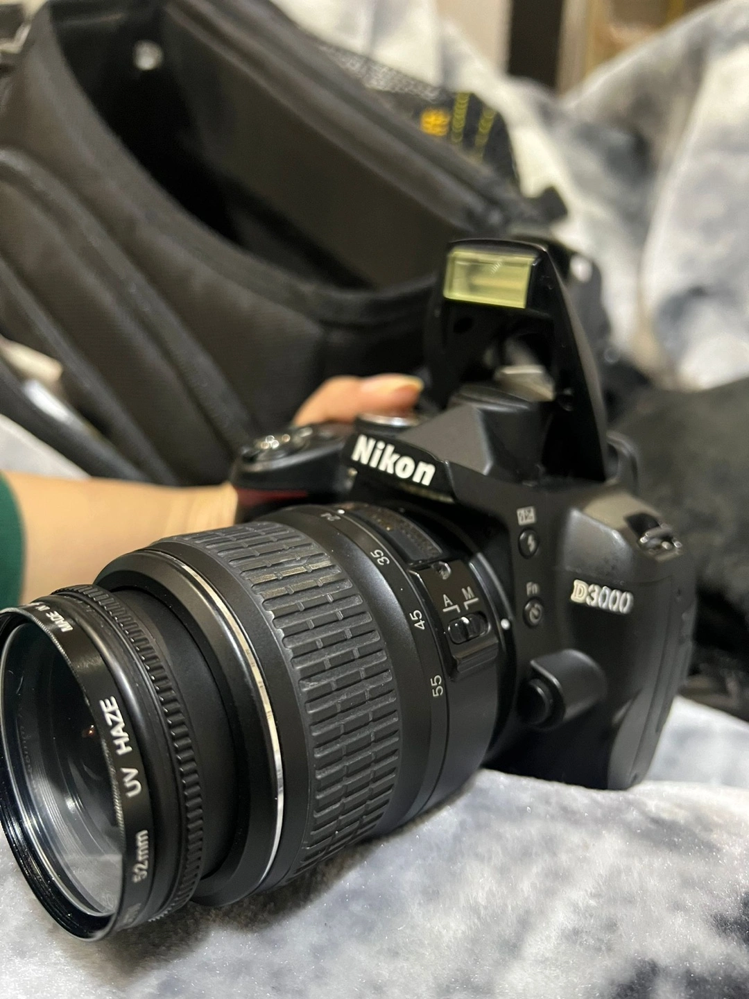 Nikon D3000 DSLR Camera with 2 different lens | Karrot