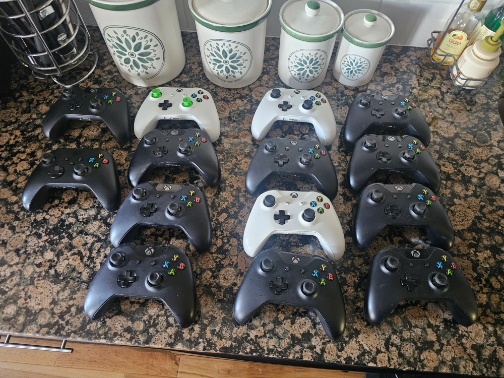Xbox One And Xbox S Controllers Prices Below | Karrot