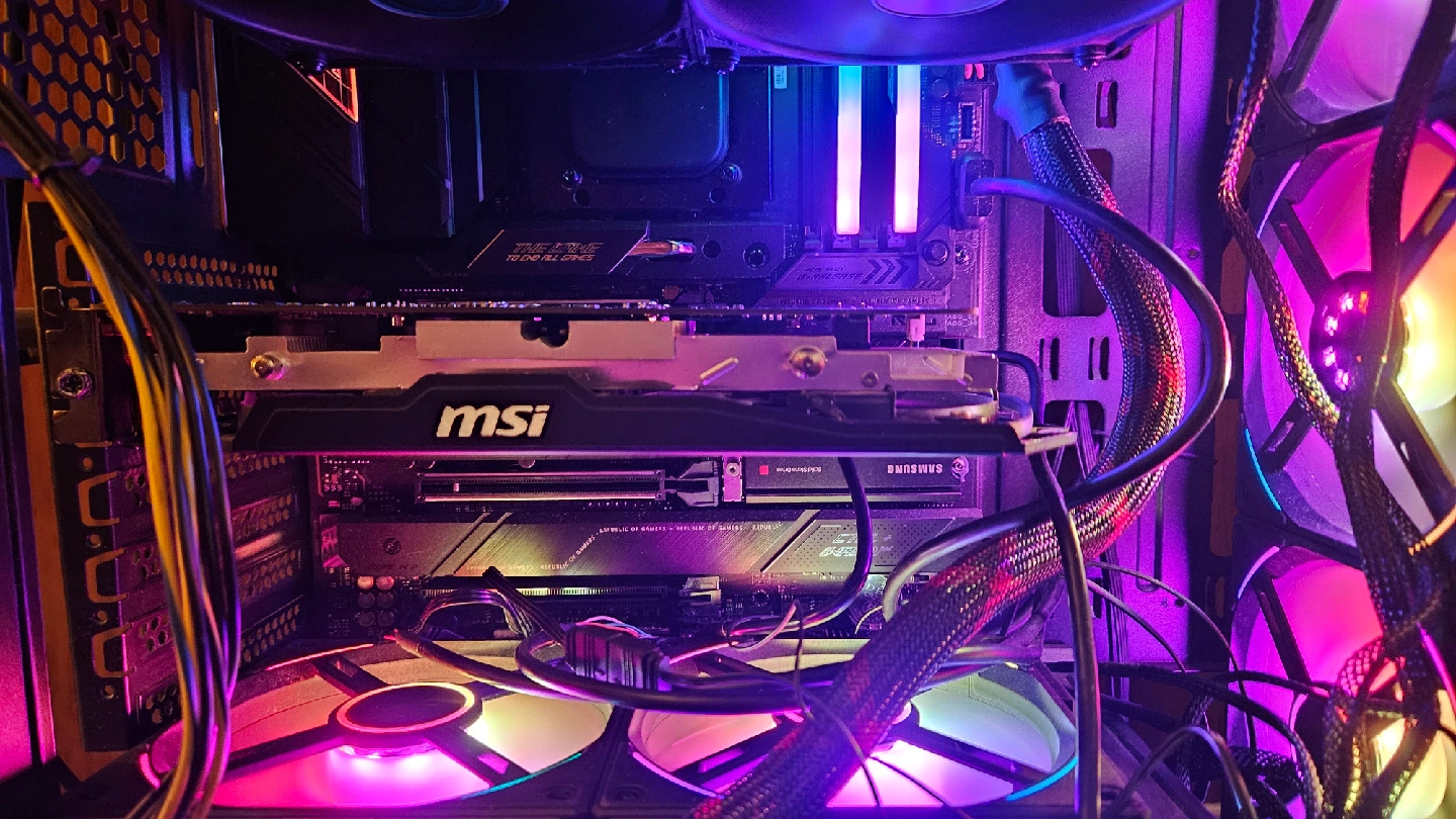 GAMING COMPUTER | Karrot