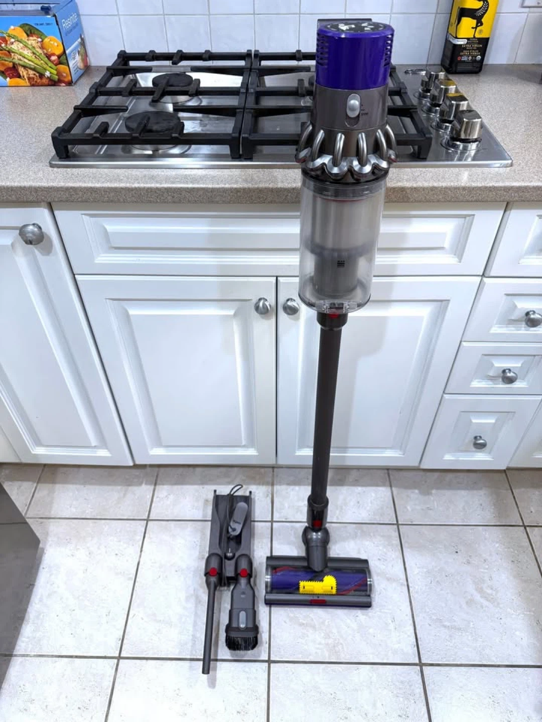 Dyson V10 & Accessories - Like New | Karrot