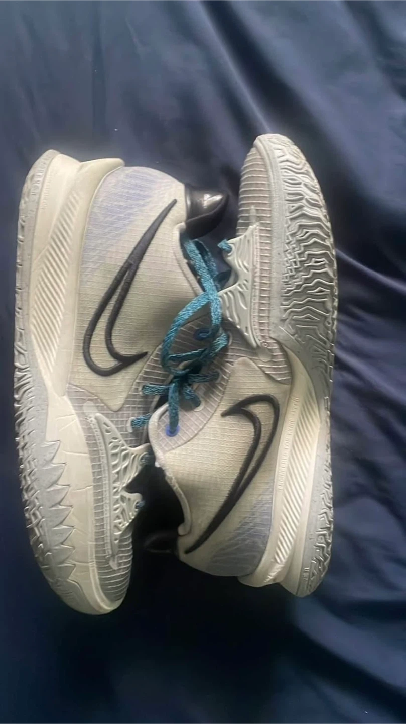 Nike Kyrie 7 Basketball Shoes | Karrot