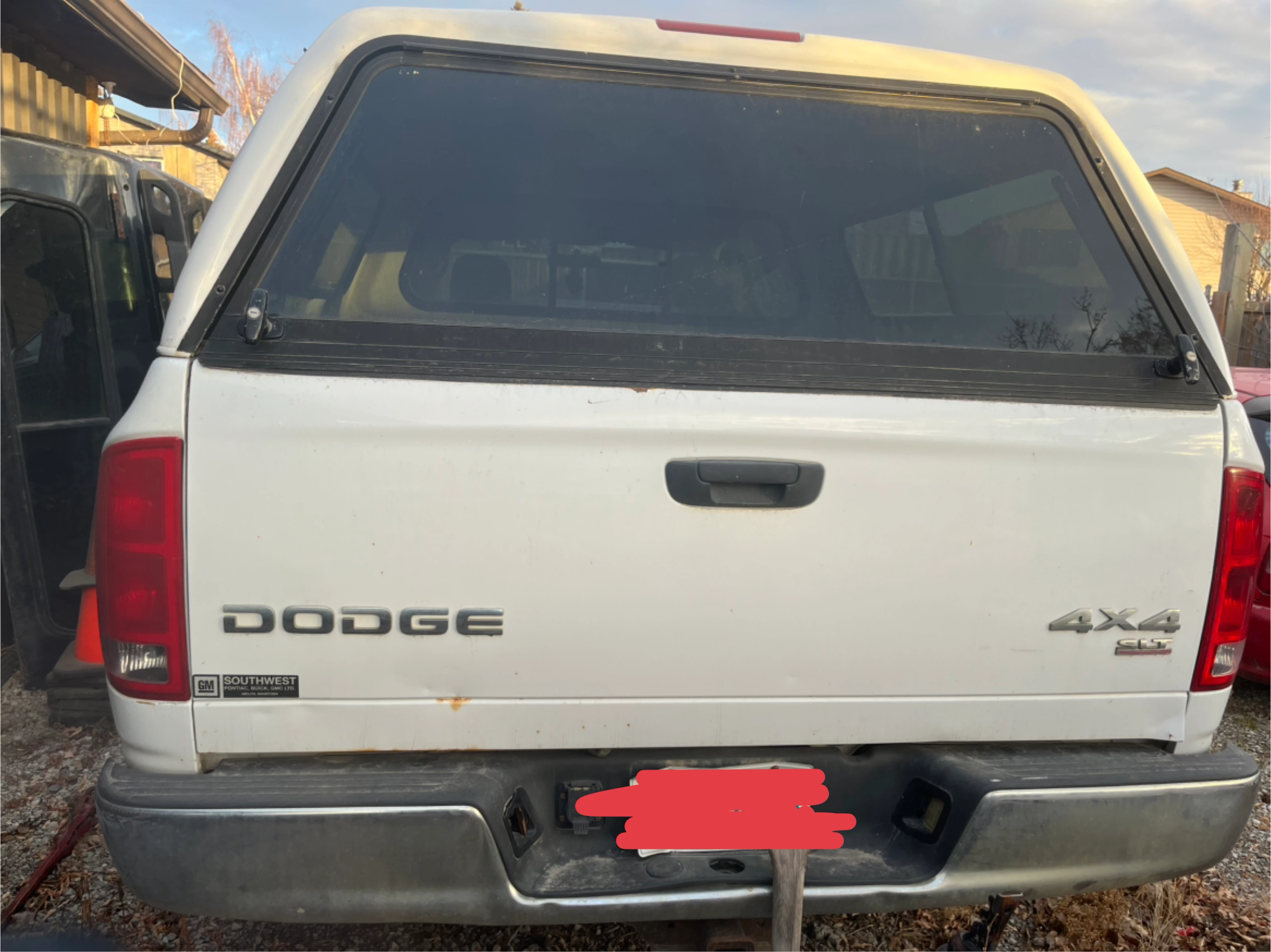 Dodge Ram 1500 Truck with Truck Cap | Karrot