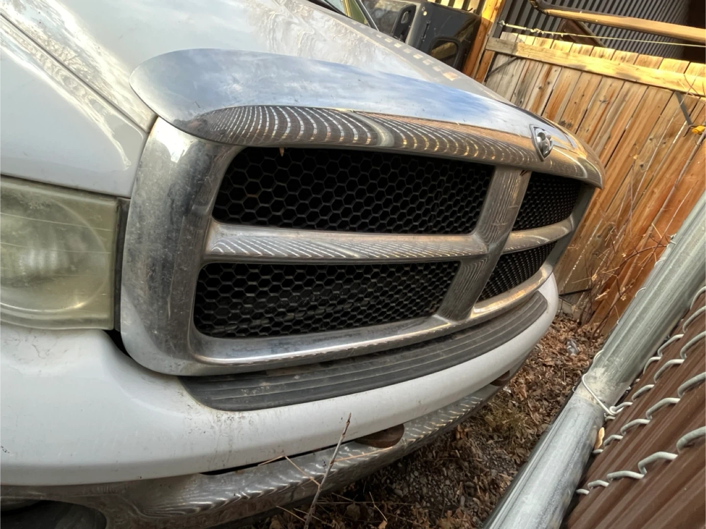 Dodge Ram 1500 Truck with Truck Cap | Karrot