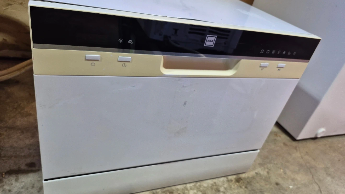 RCA Counter Top Dishwasher RDW3208-B | Karrot