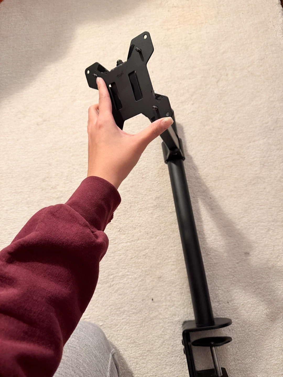 Monitor arm clamp | Karrot