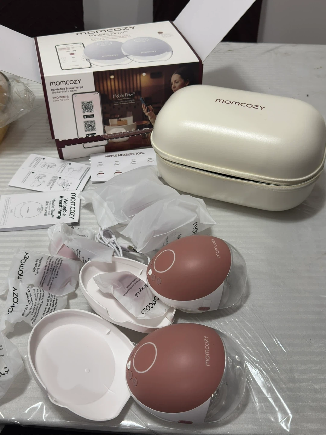 Momcozy Mobile Flow Hands-Free Breast Pump | Karrot