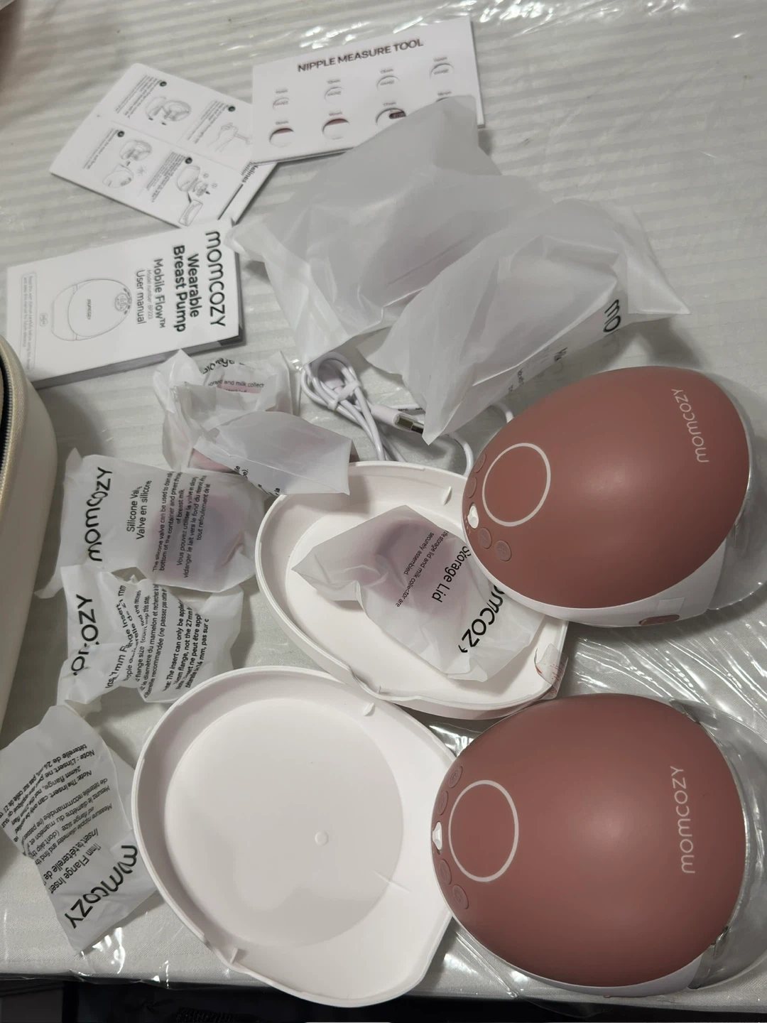 Momcozy Mobile Flow Hands-Free Breast Pump | Karrot