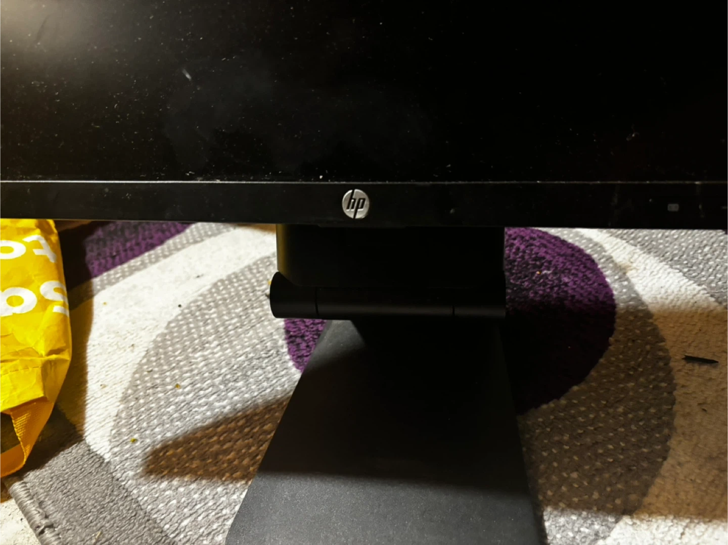 HP EliteDisplay E220i Monitor & HP Desktop | Karrot