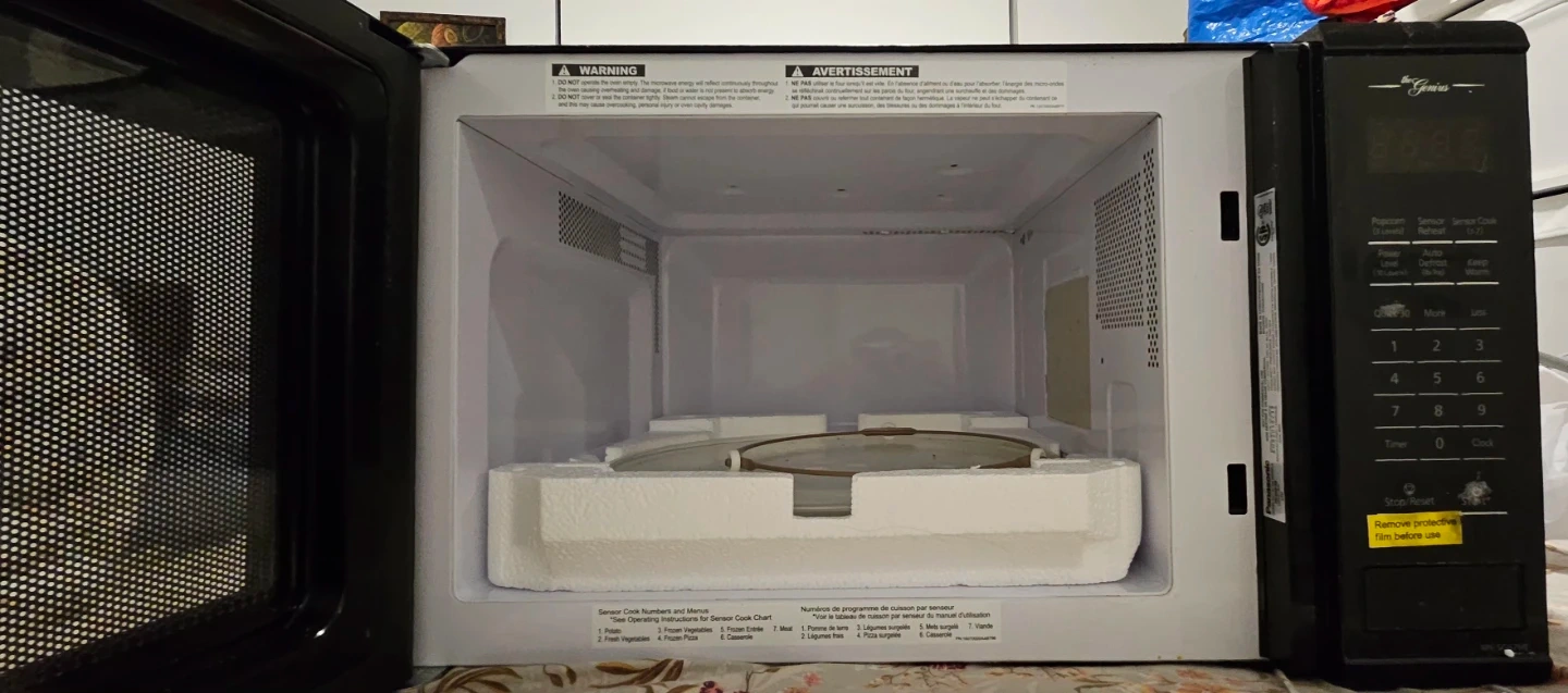 Panasonic NN-SG676B Microwave Oven - Black | Karrot