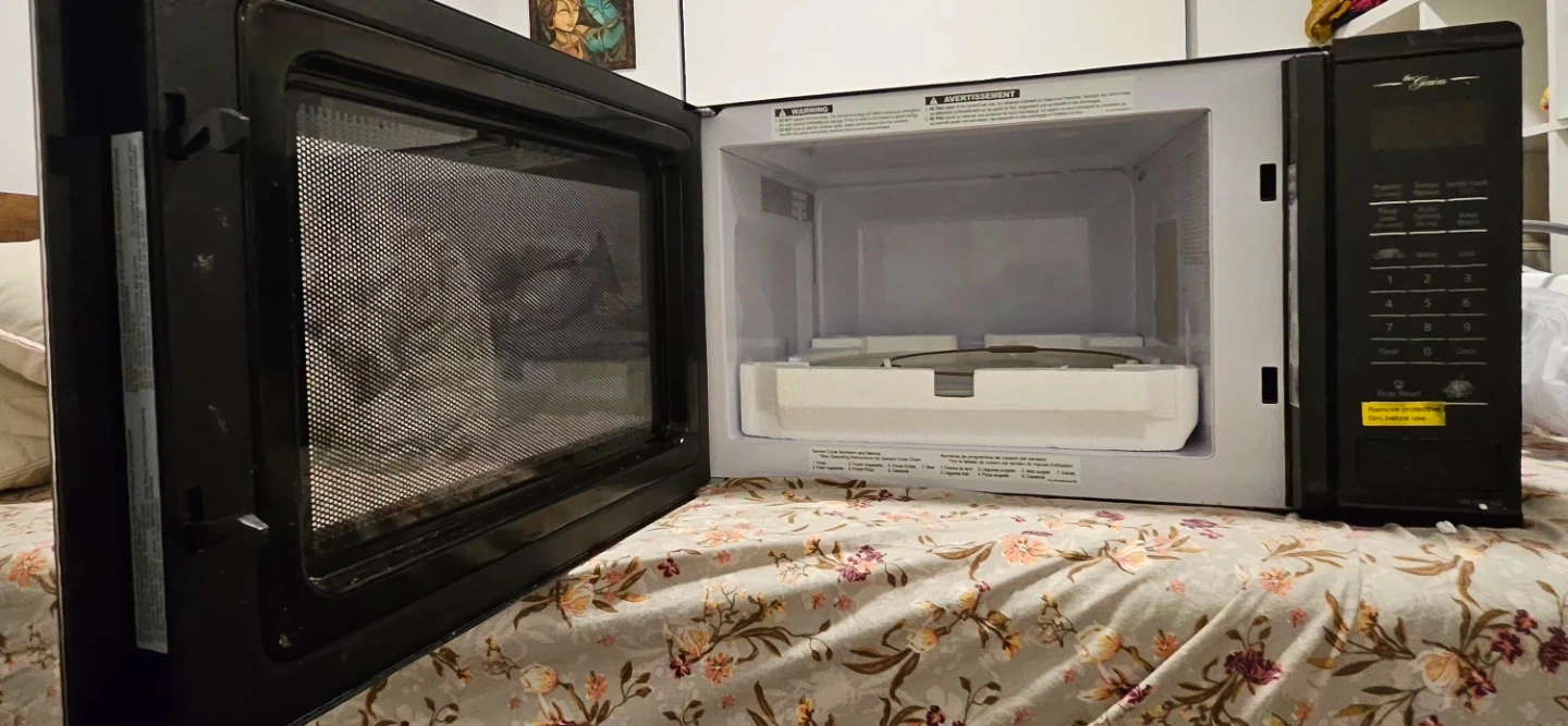 Panasonic NN-SG676B Microwave Oven - Black | Karrot