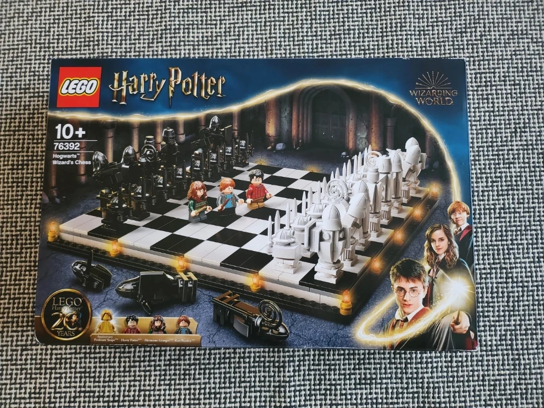 LEGO Harry Potter 76392 Hogwarts Wizard's Chess Set | Karrot