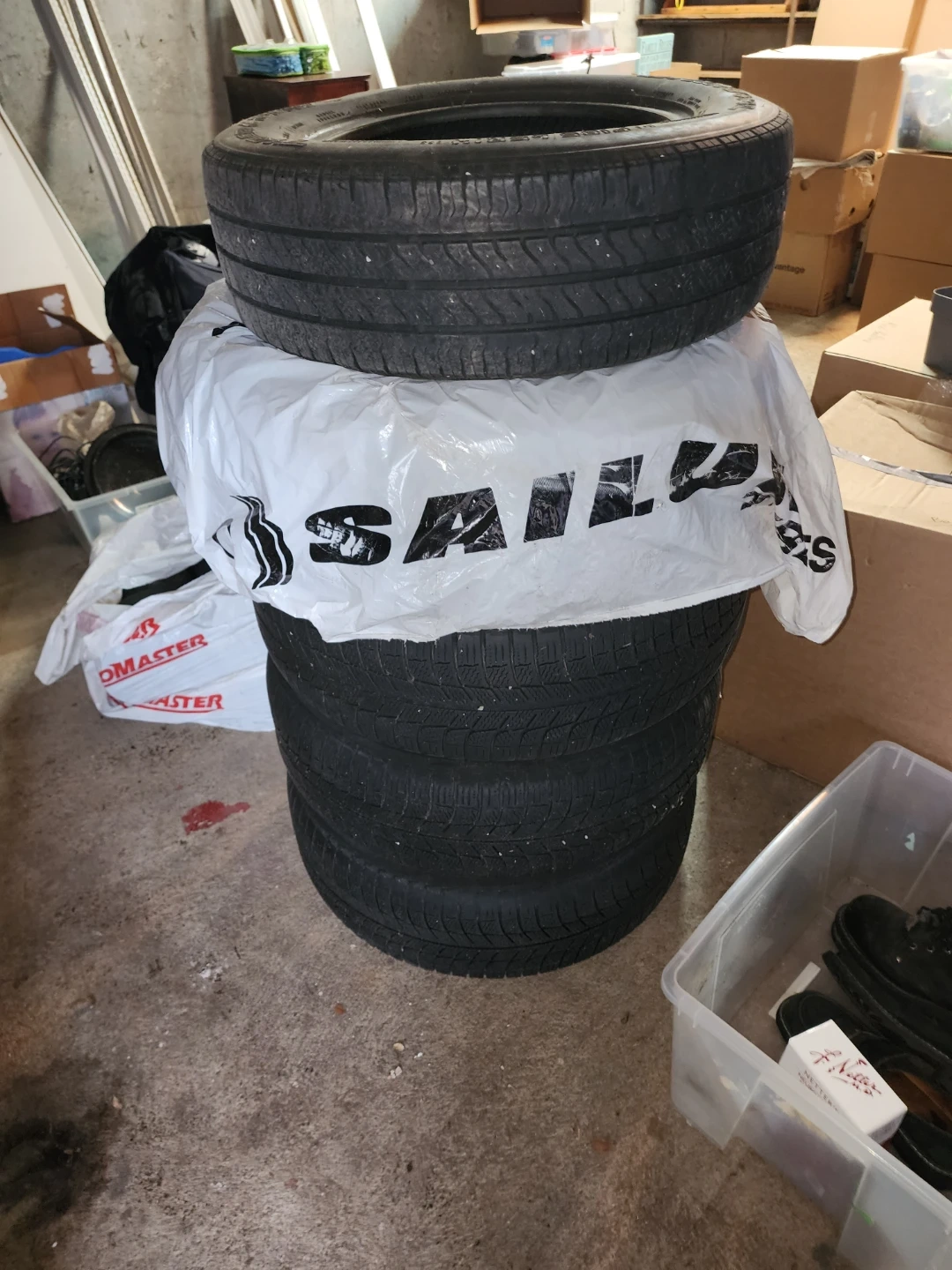 Set of 4 Sailun Tires | Karrot