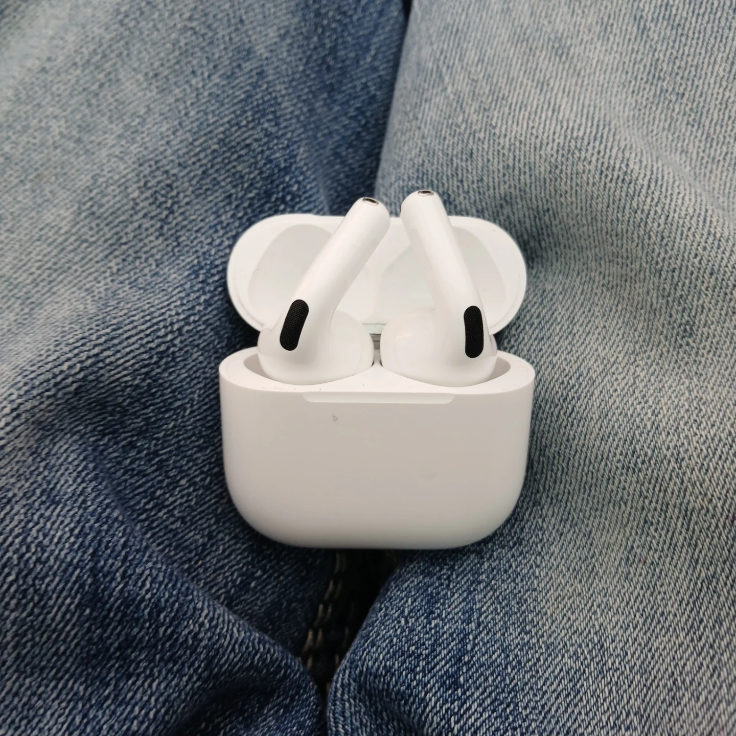 Airpods 4 | Karrot