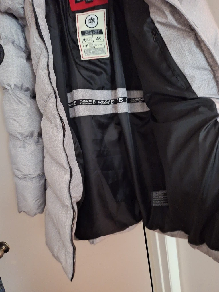 Canada Weather Gear Puffer Jacket XL🥕 | Karrot