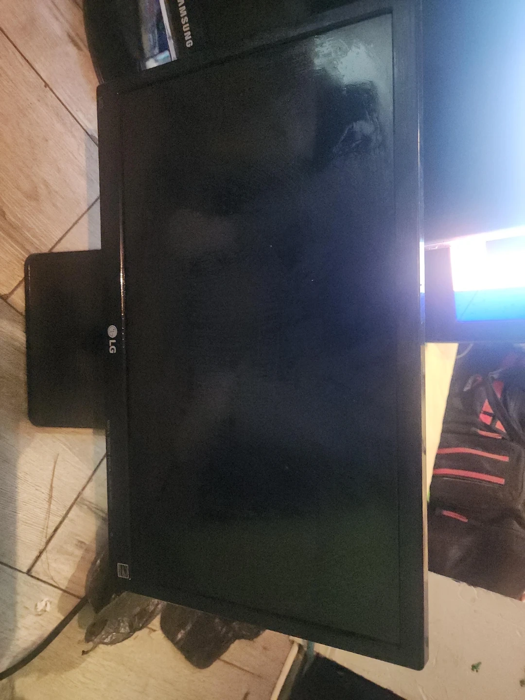 LG 20M37D-B Monitor | Karrot
